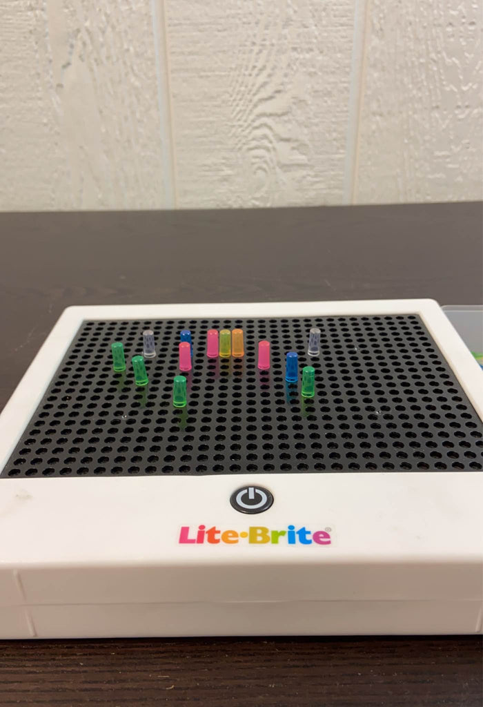 Basic Fun Lite Brite