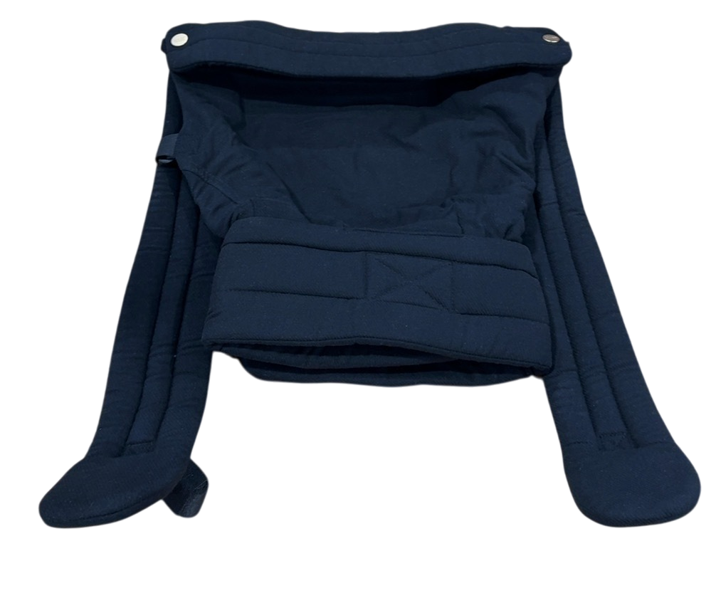 Mabe Monarch Carrier, Ebony — GoodBuy Gear