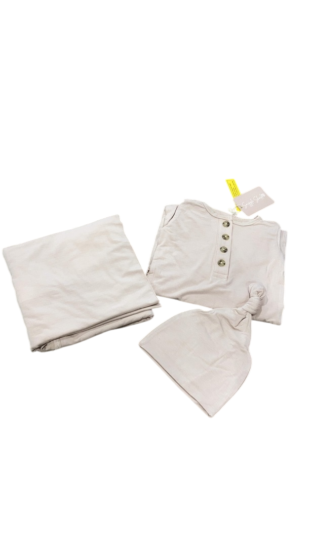 Snuggle Shield LUXE Bamboo Newborn Gown Set, Tan Sand — GoodBuy Gear