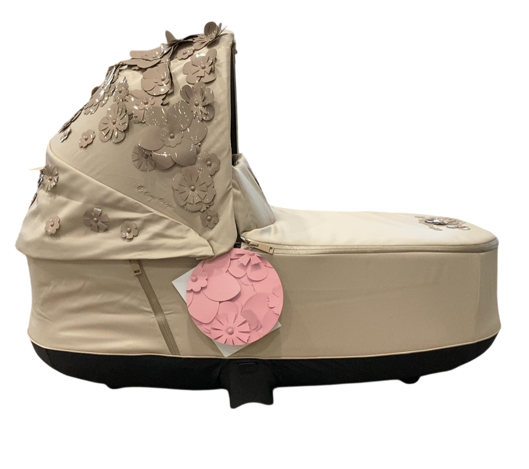 Cybex PRIAM Lux Carry Cot, Simply Flowers Beige — GoodBuy Gear
