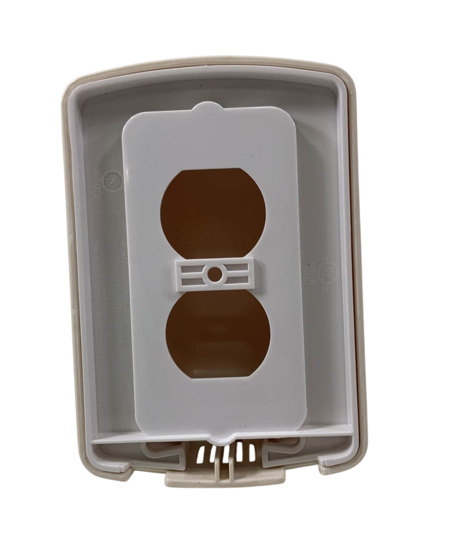 Safety 1st Outlet Cover With Cord Shortener — GoodBuy Gear