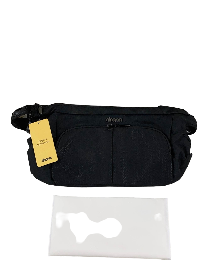 Doona Essentials Bag, Nitro Black — GoodBuy Gear