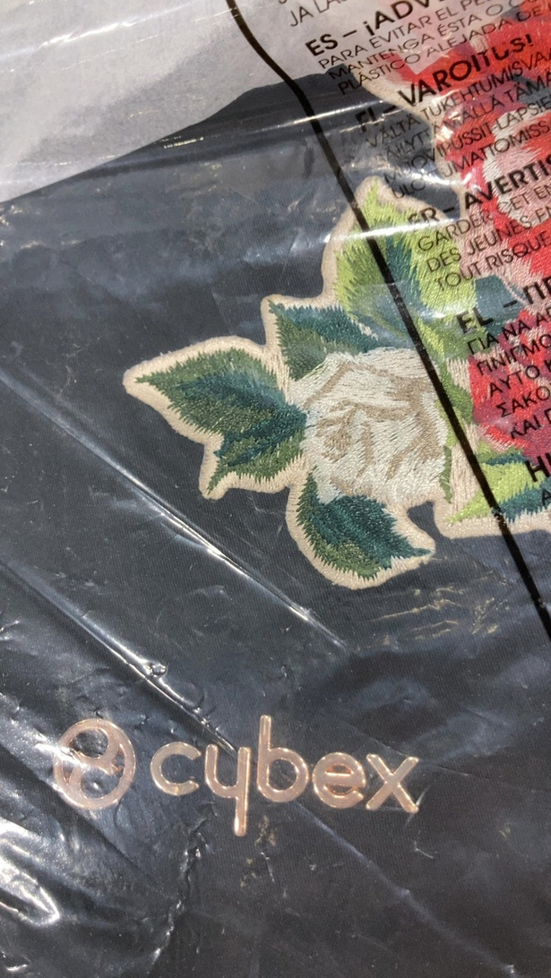 Cybex MIOS LUX Carry Cot, Light Spring Blossom — GoodBuy Gear