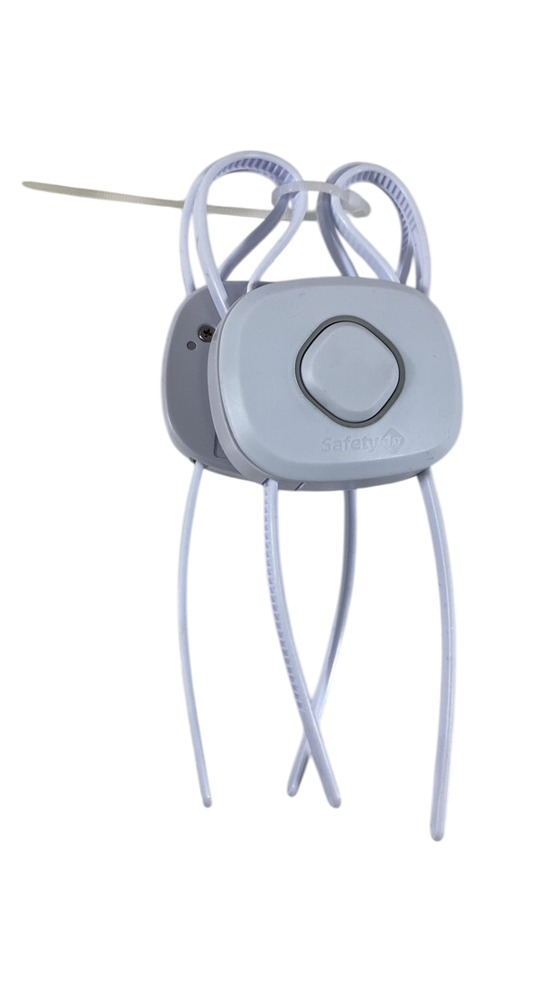 Safety 1st OutSmart Flex Lock, 2 Pack — GoodBuy Gear