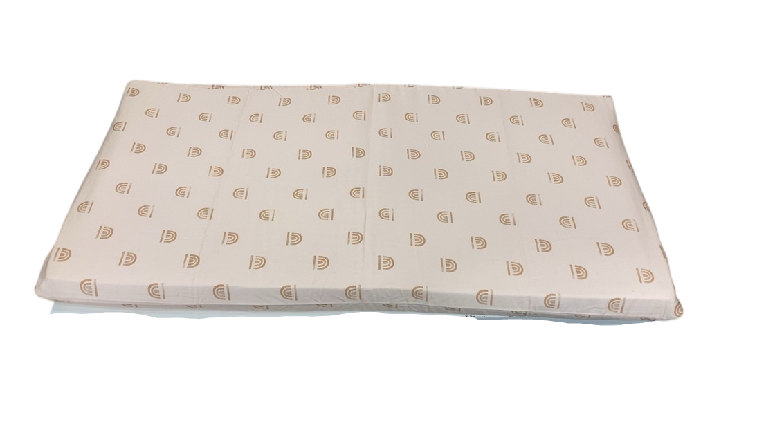 Toki Mats Standard Padded Play Mat 40" x 40", Rainbow peach — GoodBuy Gear