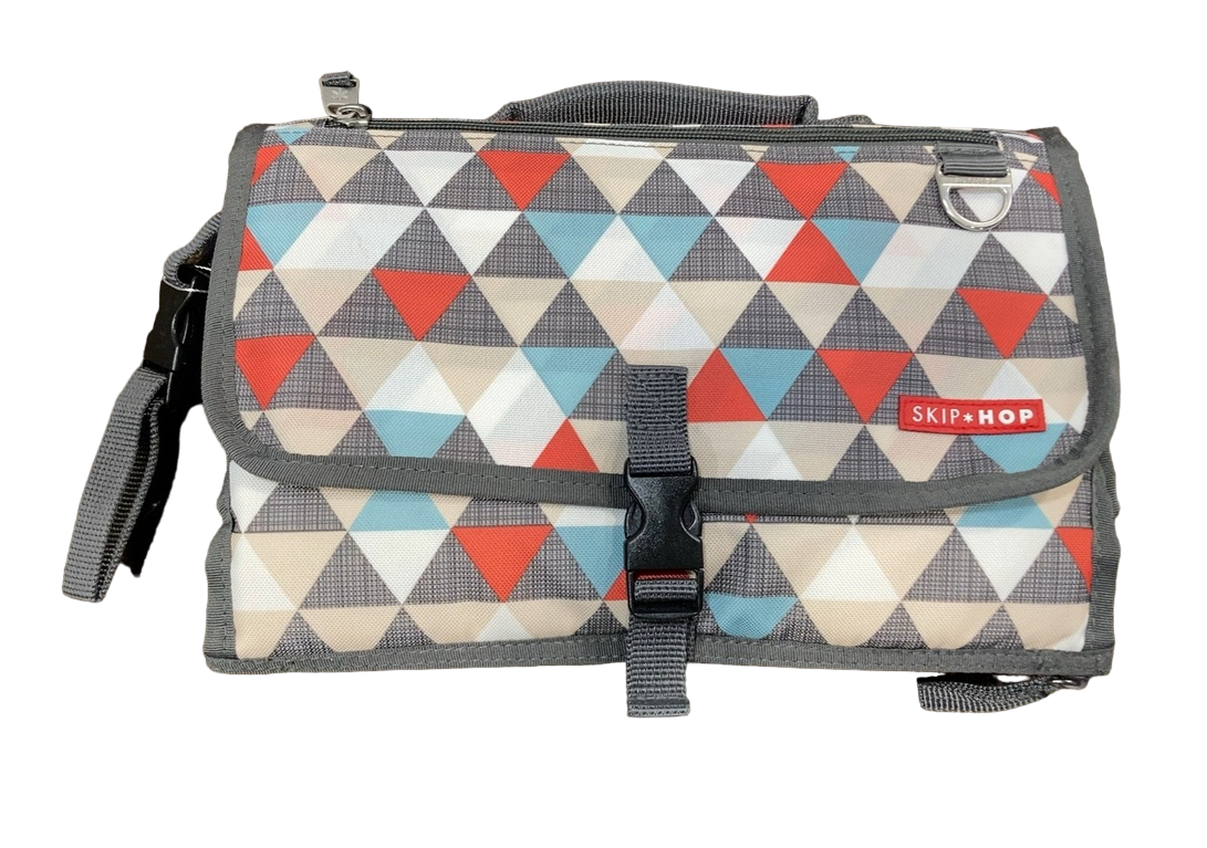 Skip Hop Pronto Changing Station, Triangles — GoodBuy Gear