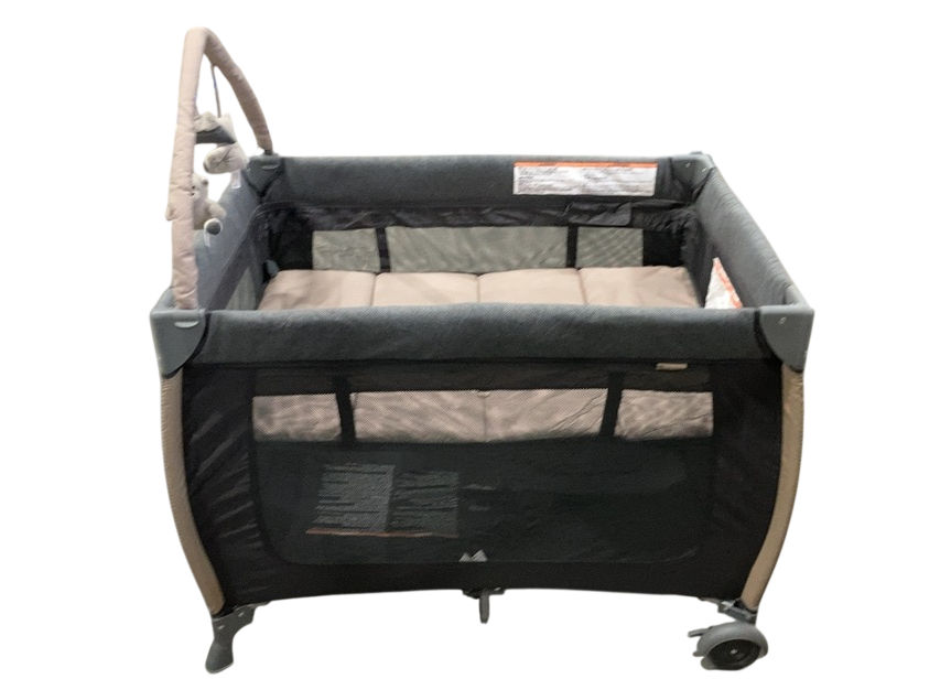 Monbebe Play Yard with Full-Size Rocking Bassinet, Castle Point ...