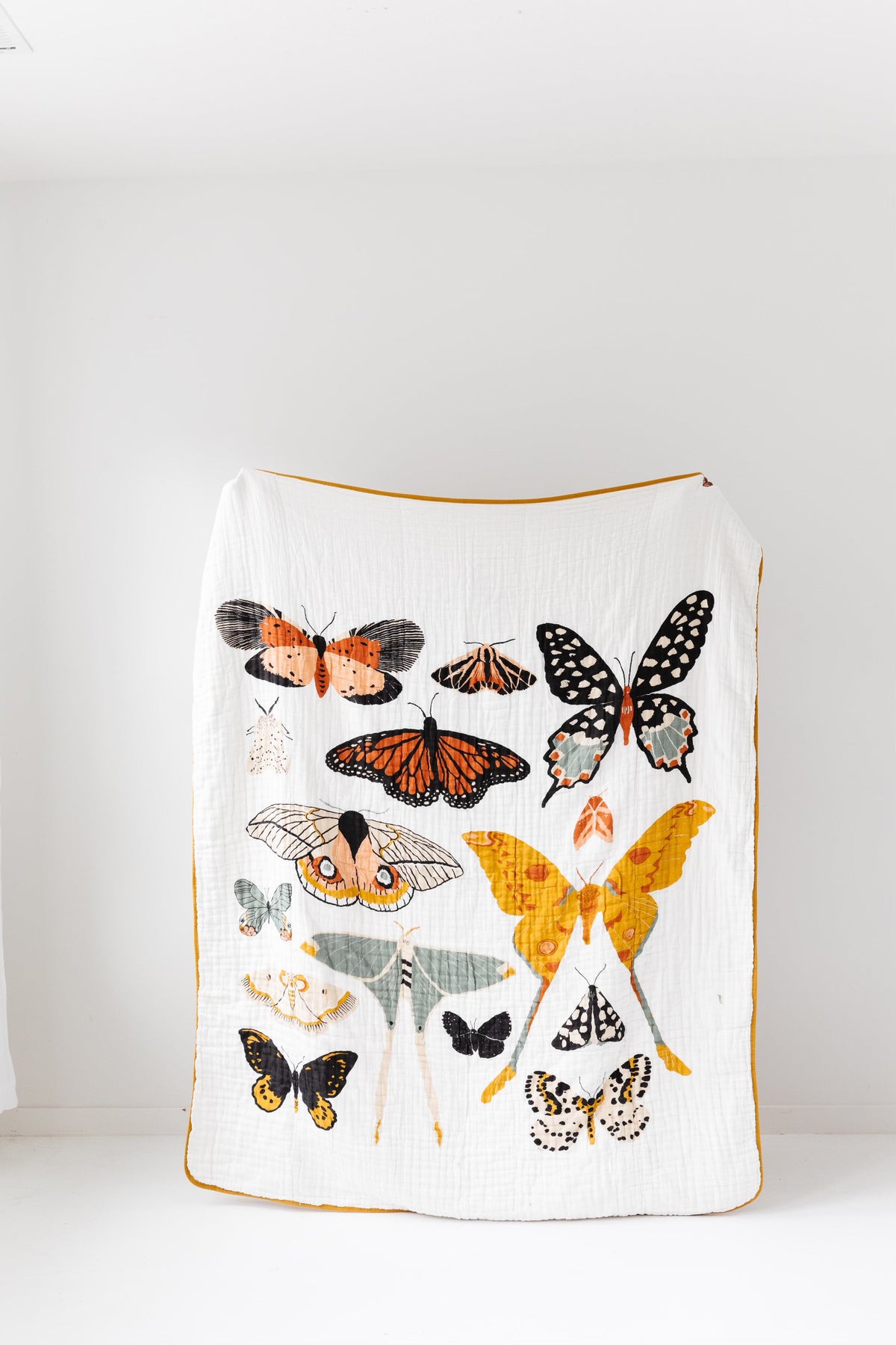 Clementine Kids Large Butterfly Collector Throw Blanket — GoodBuy Gear
