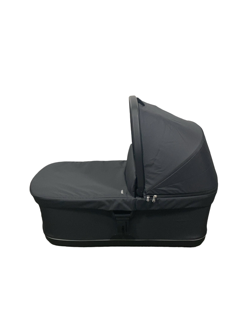 Thule Urban Glide 3/4 Bassinet, Black — GoodBuy Gear