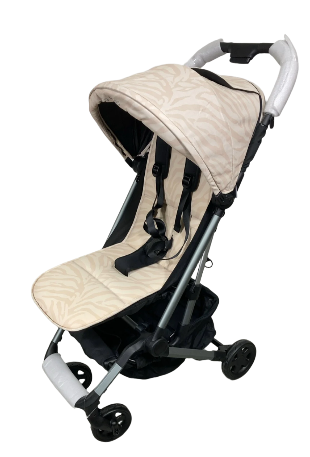 Colugo Compact Stroller, 2022, Dune Zebra — GoodBuy Gear