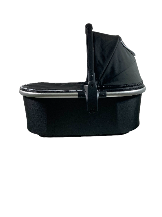 Mockingbird Bassinet, Black, 2023