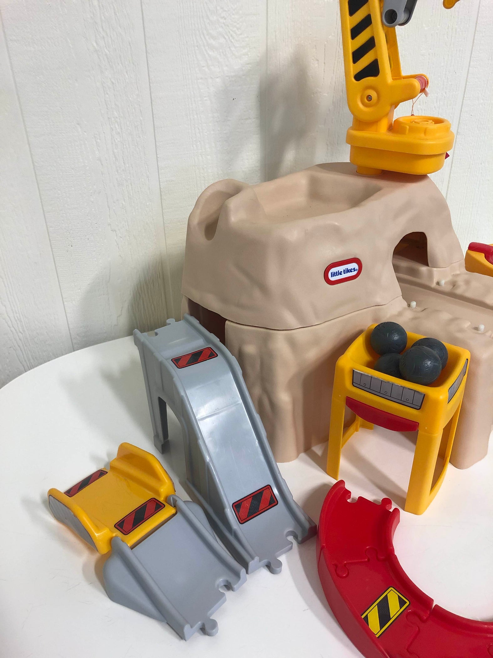 Little Tikes Big Adventures Construction Peak Rail And Road Play Set ...
