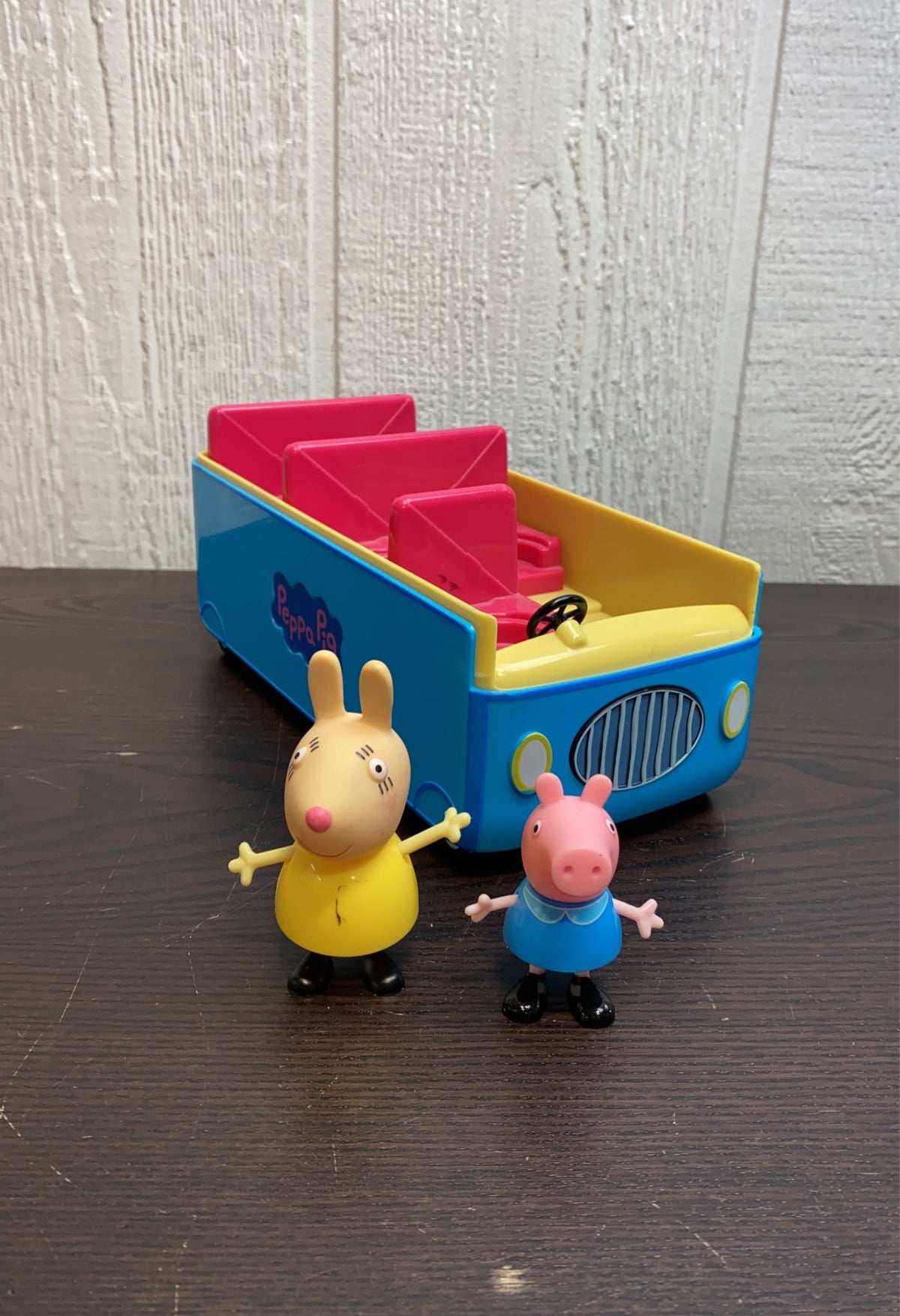Peppa Pig School Bus — GoodBuy Gear