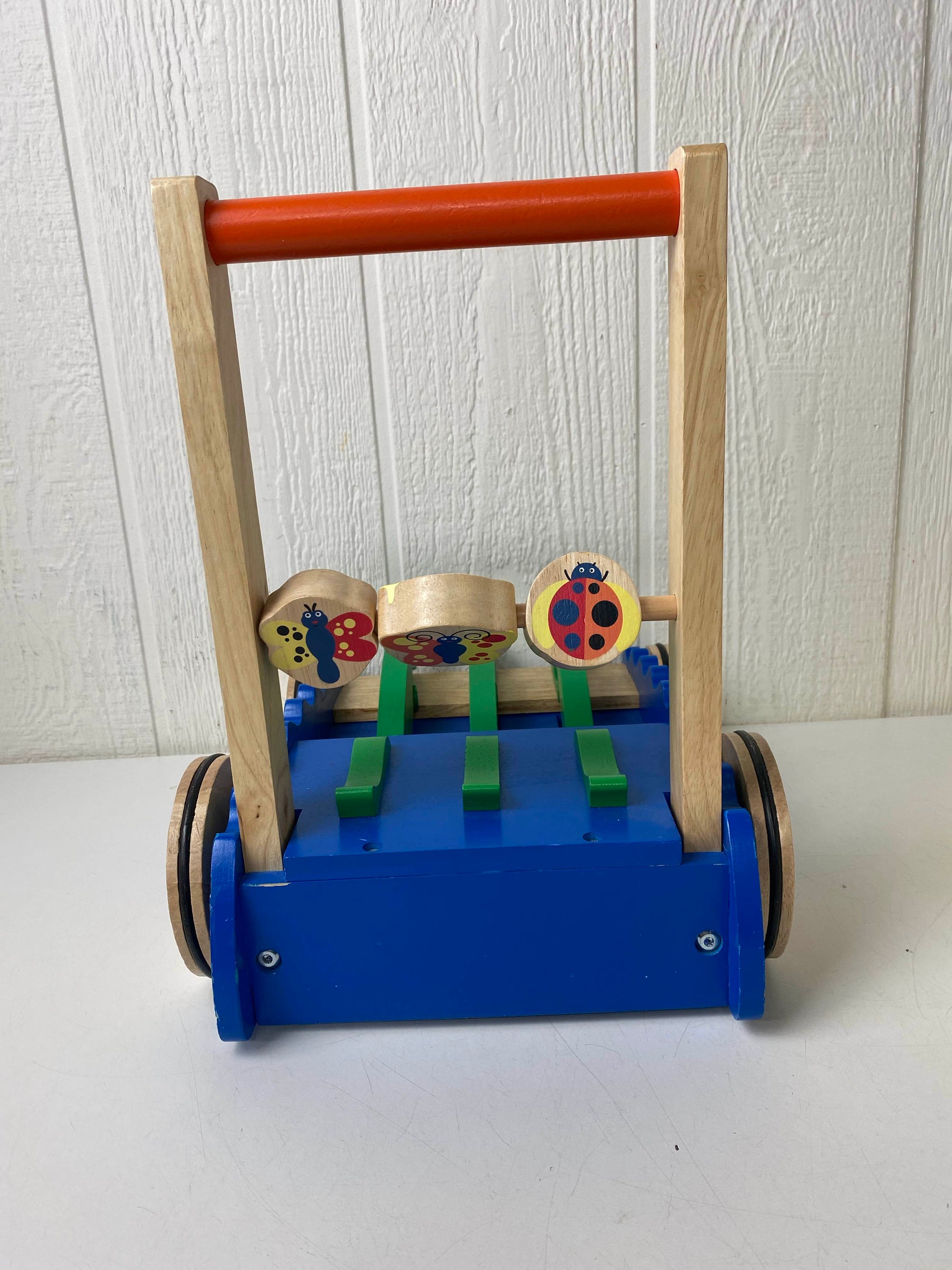 Melissa & Doug Deluxe Chomp and Clack Alligator Wooden Push Toy And Ac ...