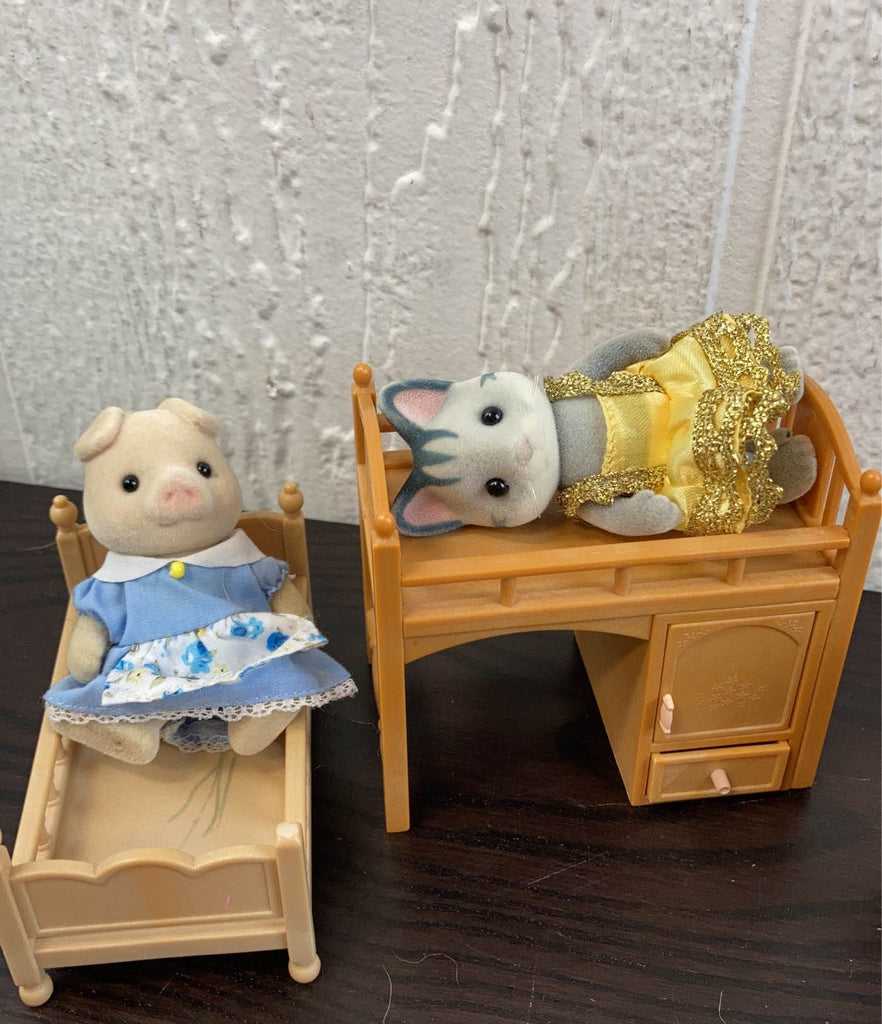 BUNDLE Calico Critters Figures and Furniture