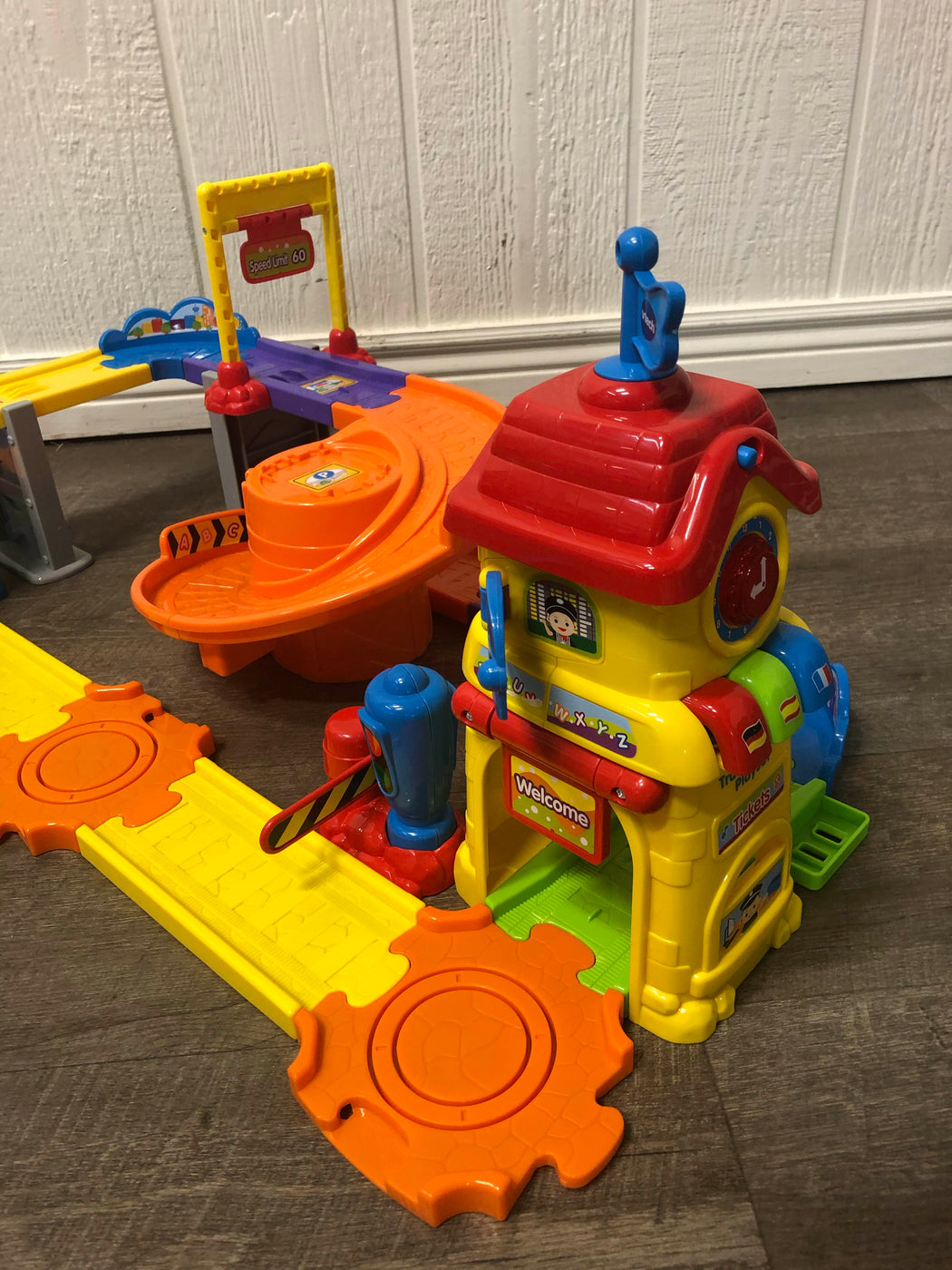 VTech Go! Smart Wheels Train Station Playset — GoodBuy Gear