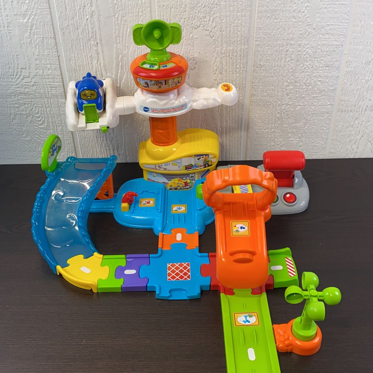 VTech Go! Go! Smart Wheels Take Flight Airport — GoodBuy Gear