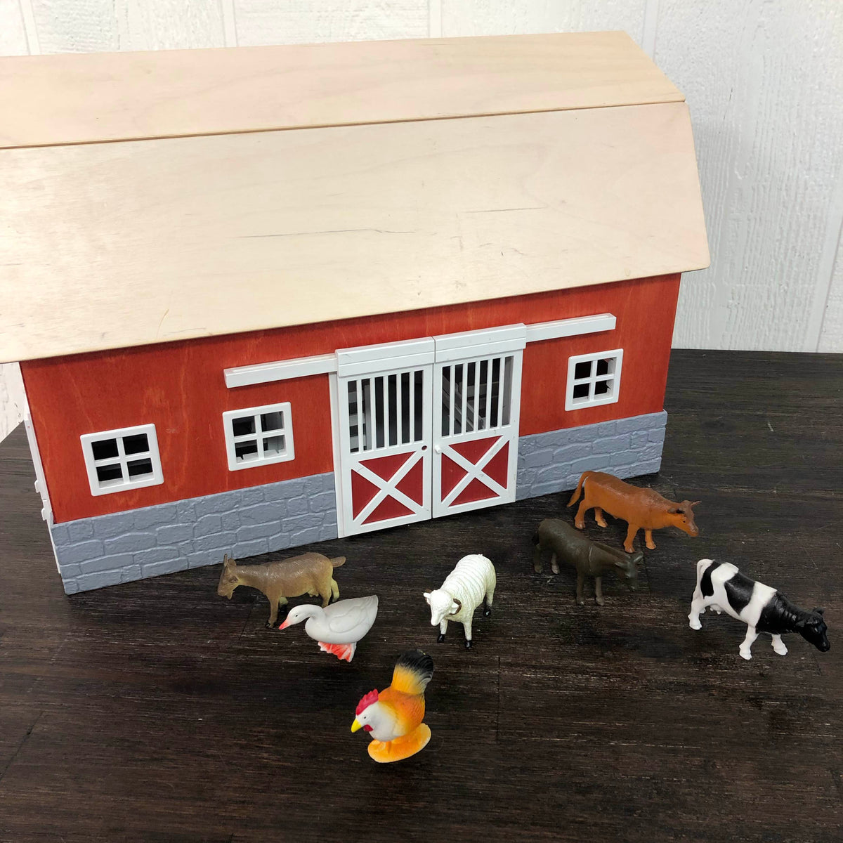 Schleich Big Red Barn — GoodBuy Gear