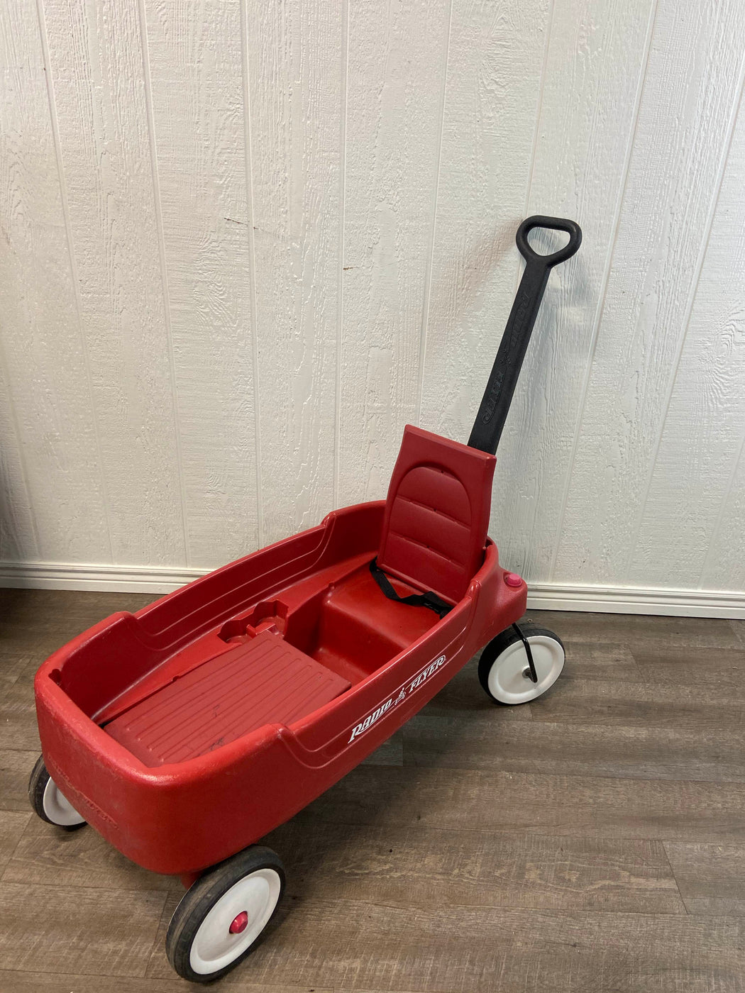 Radio Flyer Pathfinder Wagon — GoodBuy Gear