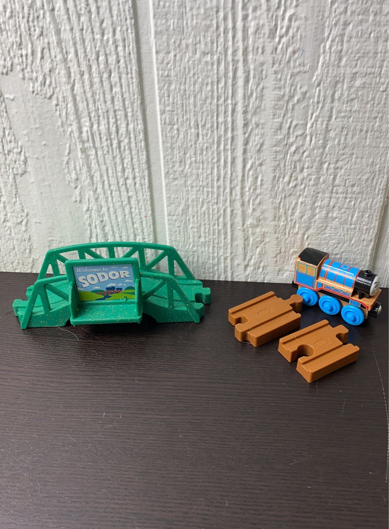 Thomas & Friends Wooden Train Tracks And Accessories, 5-in 1 Builder S