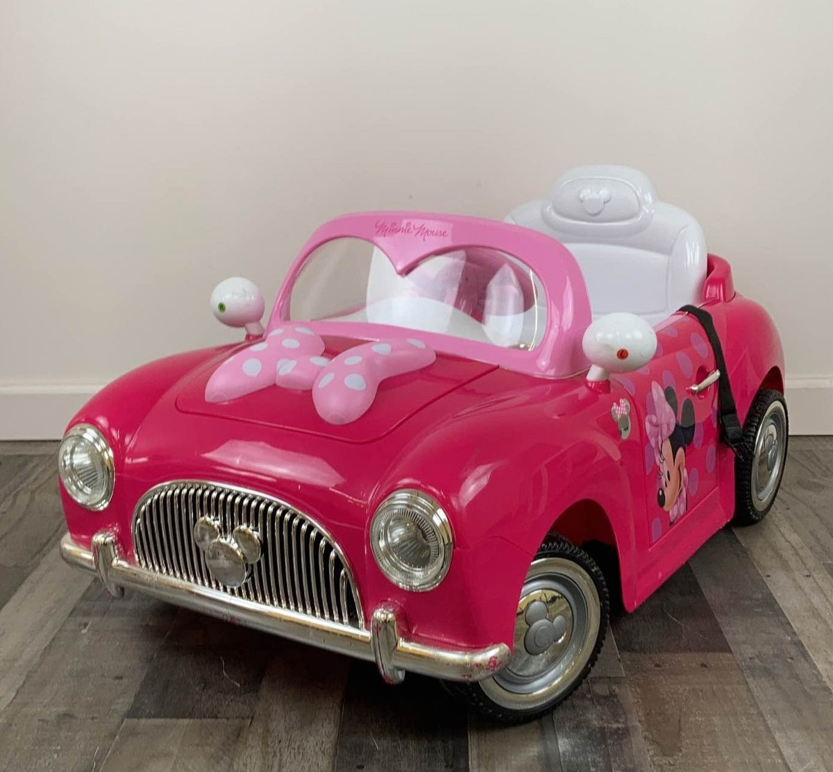Huffy Disney Minnie Mouse Girls Electric Ride On Car — GoodBuy Gear