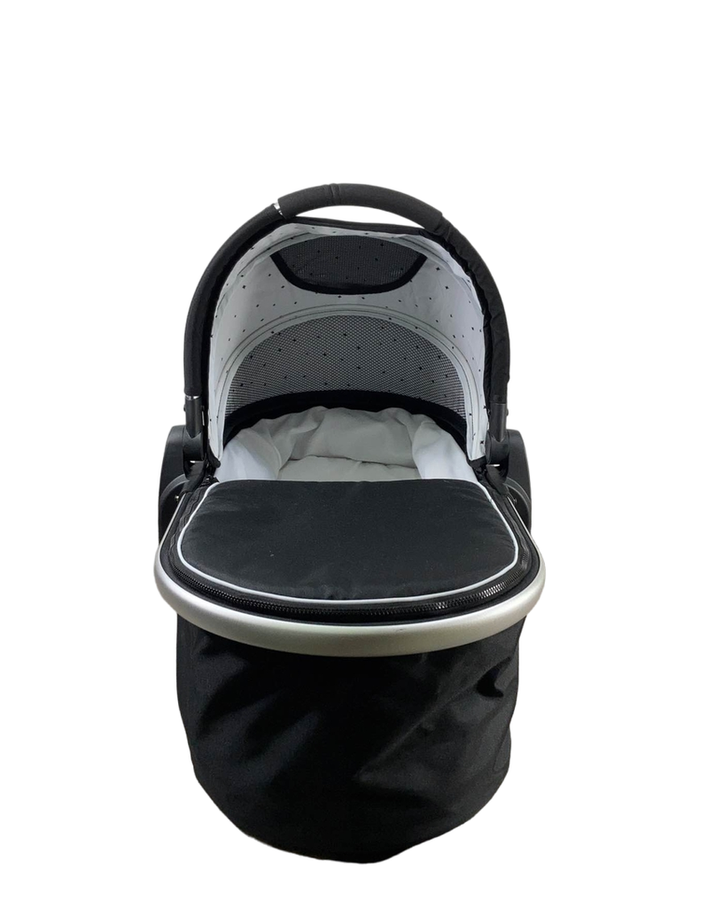 Mockingbird Bassinet, Black, 2022