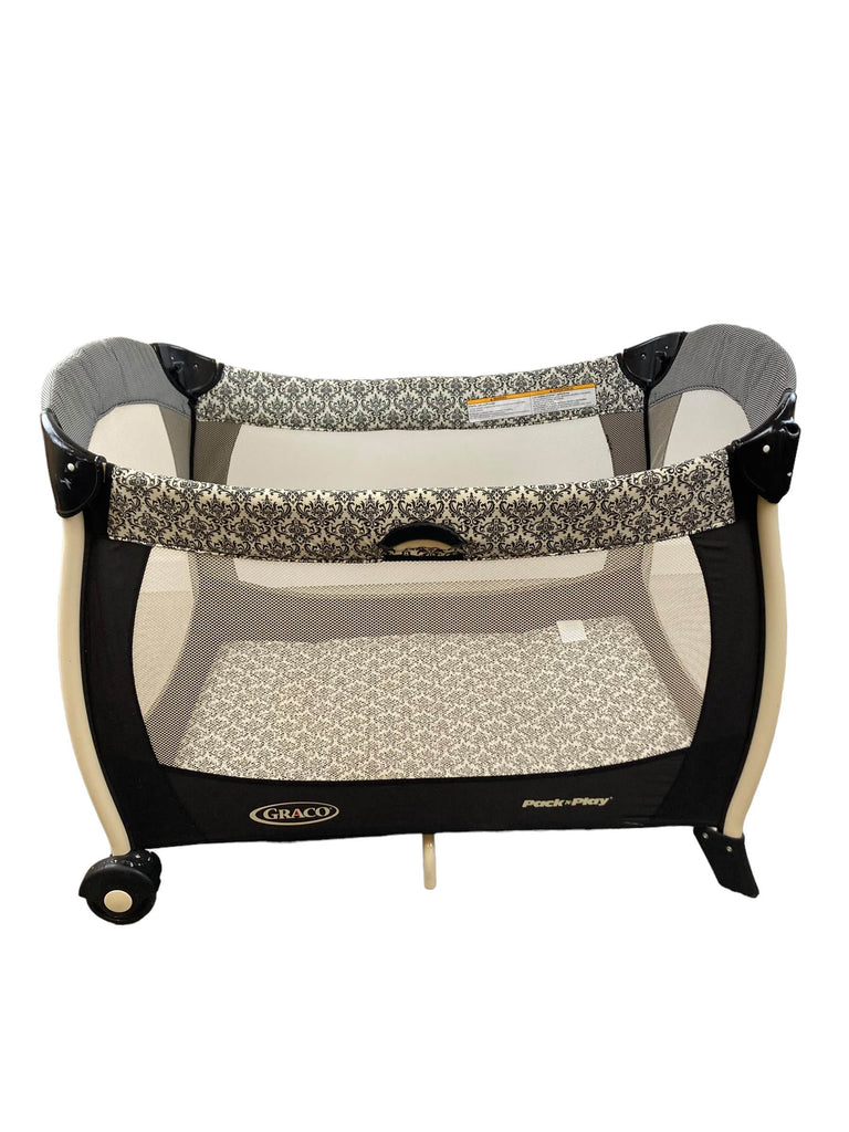 Graco Pack ‘n Play Silhouette Playard