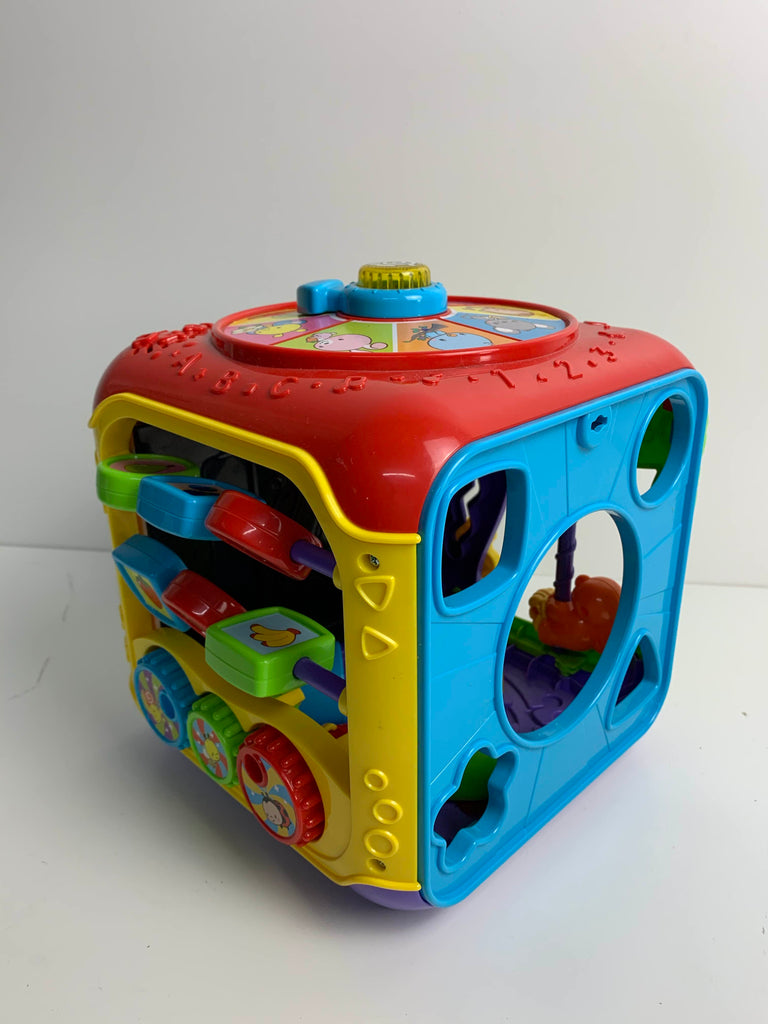 VTech Sort And Discover Activity Cube