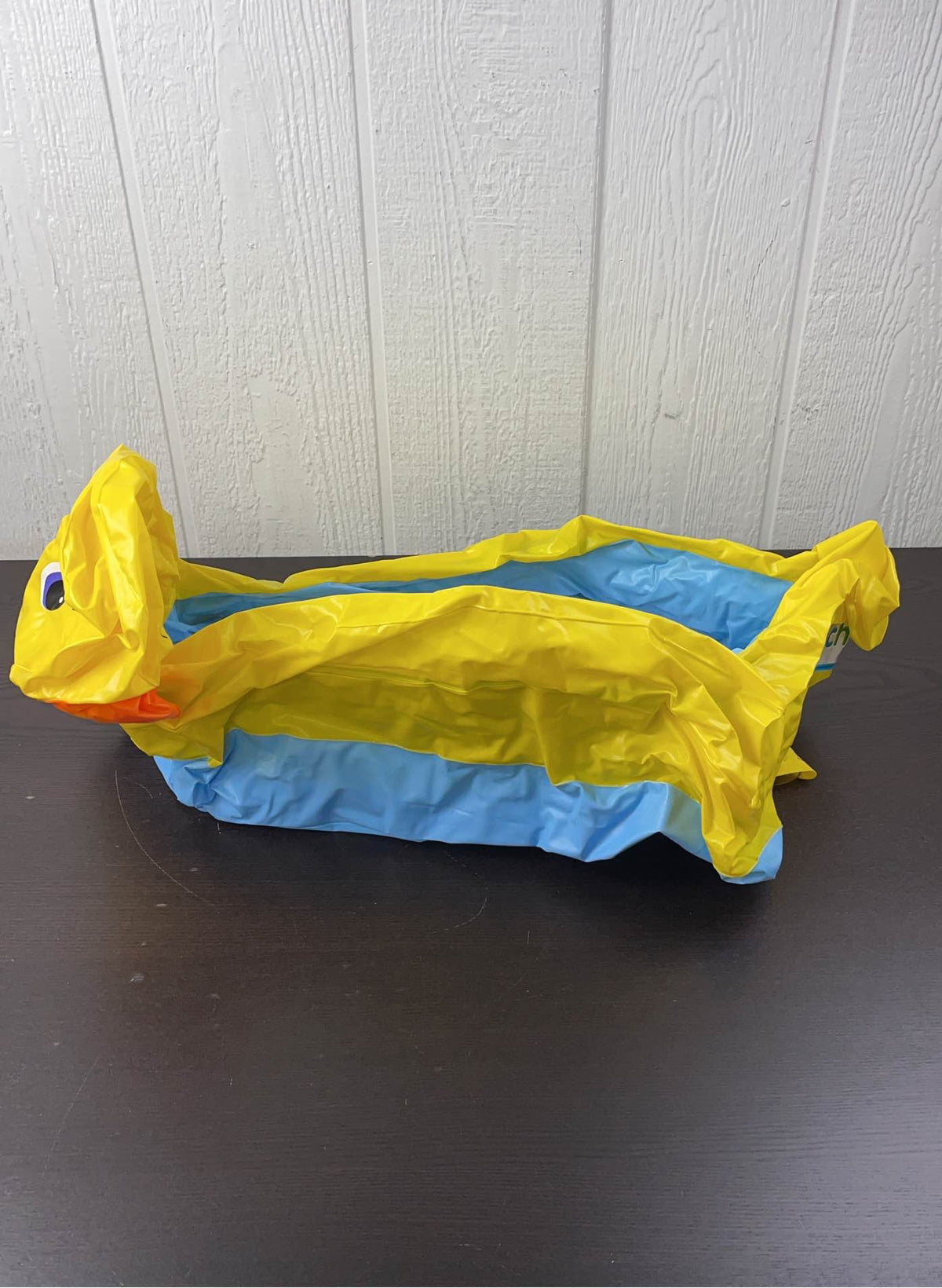 Munchkin Inflatable Duck Tub — GoodBuy Gear