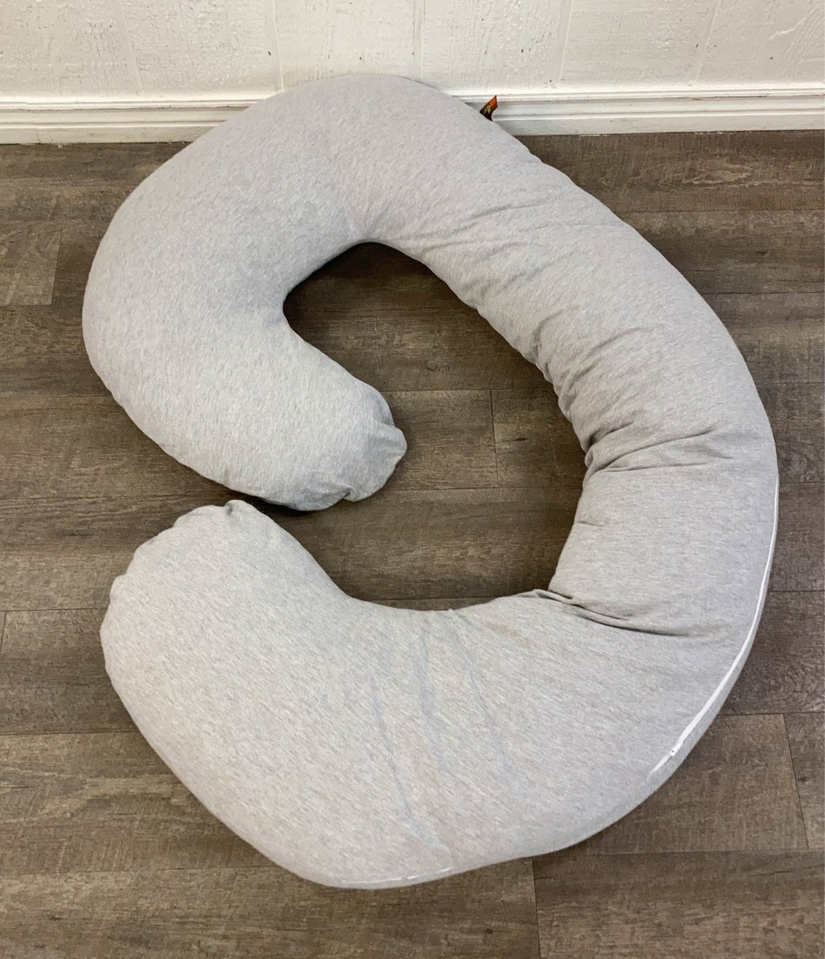 Leachco Snoogle Total Body Pillow — GoodBuy Gear