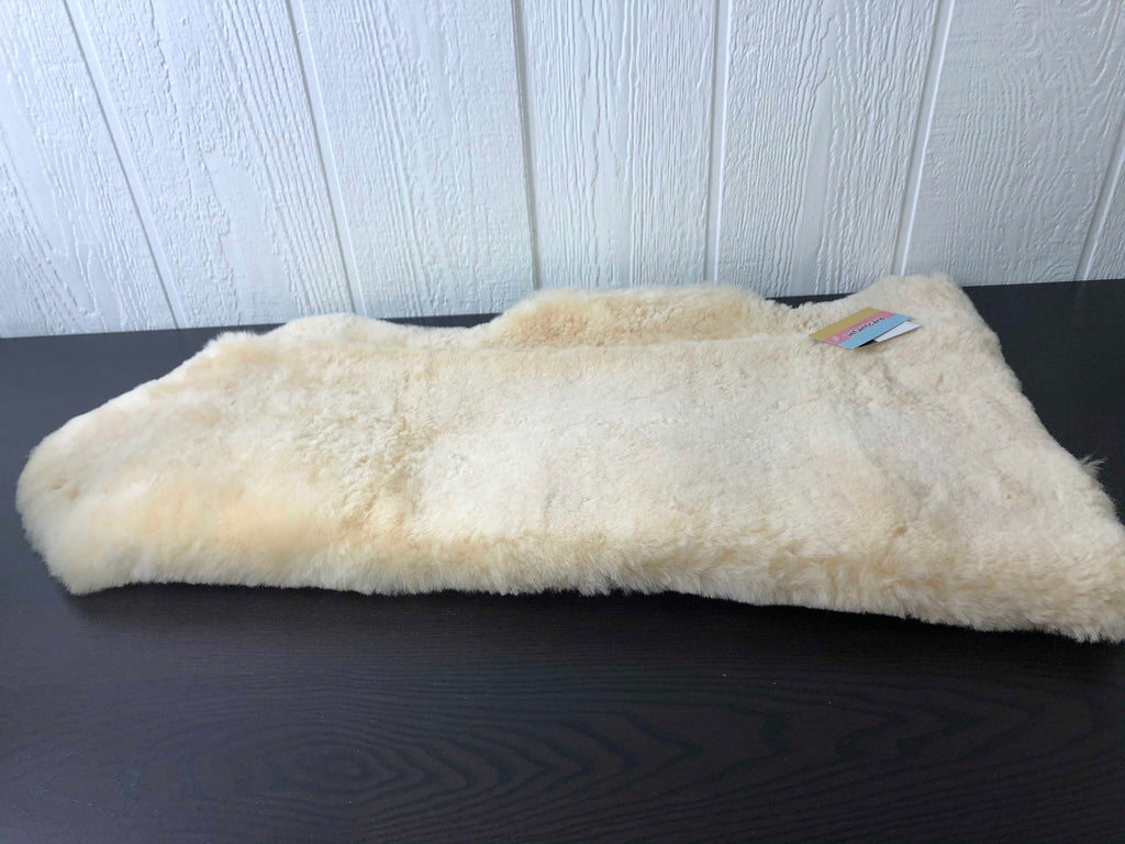Auskin Shorn Infant Care Lambskin Rug for Baby