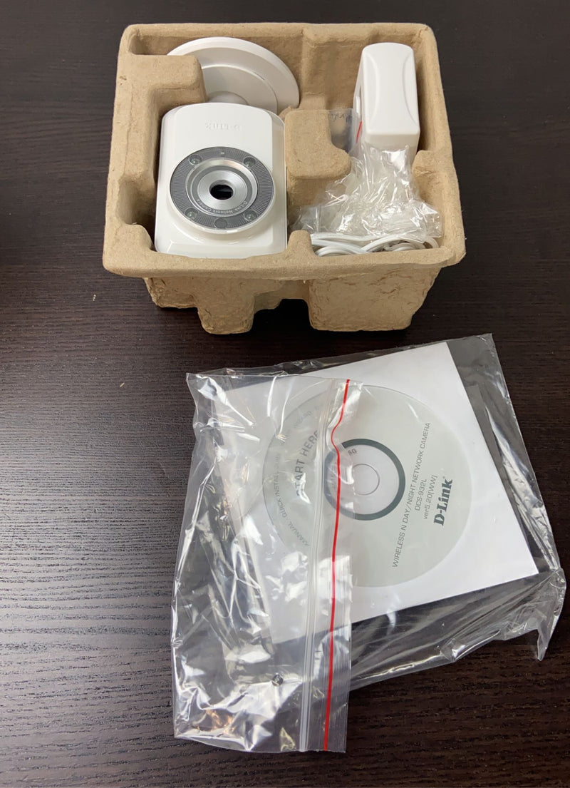 D-Link Day & Night Wi-Fi Camera