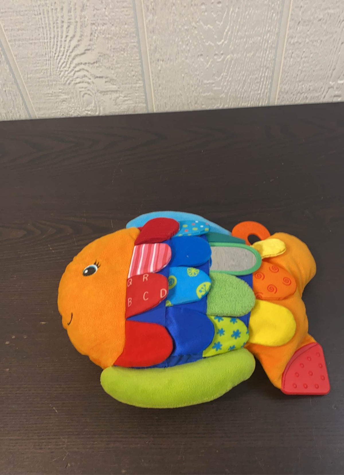 Melissa & Doug Flip Fish Plush Toy — GoodBuy Gear