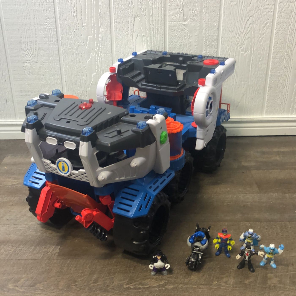 Fisher Price Imaginext Supernova Battle Rover — GoodBuy Gear