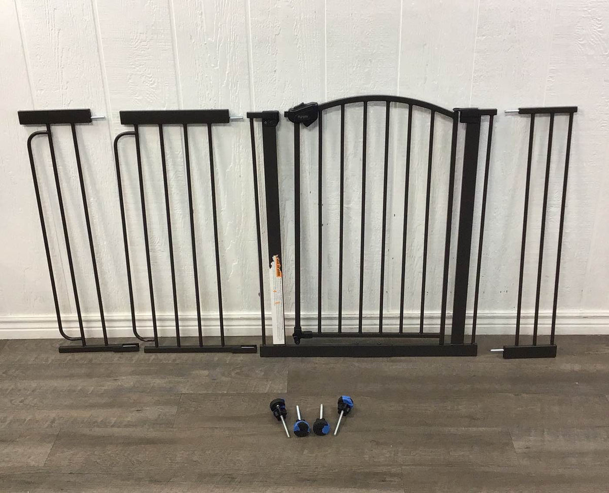 Regalo Arched Decor Safety Gate — GoodBuy Gear