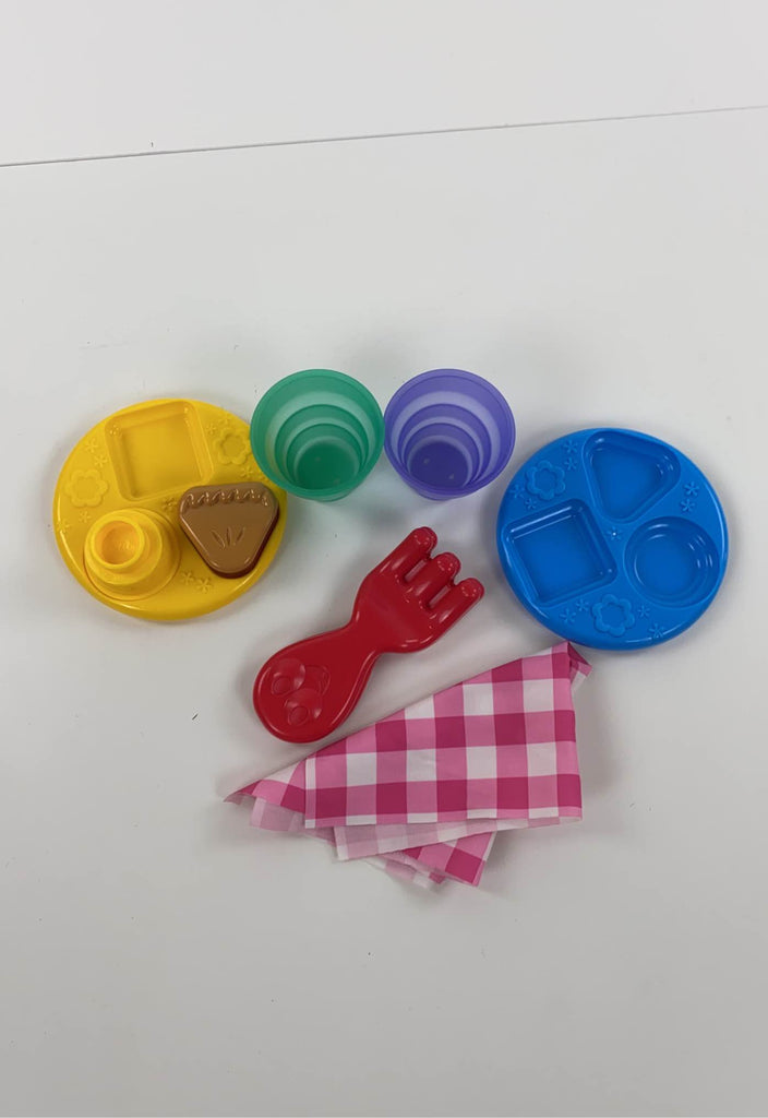 Leap Frog Shapes And Sharing Picnic Basket