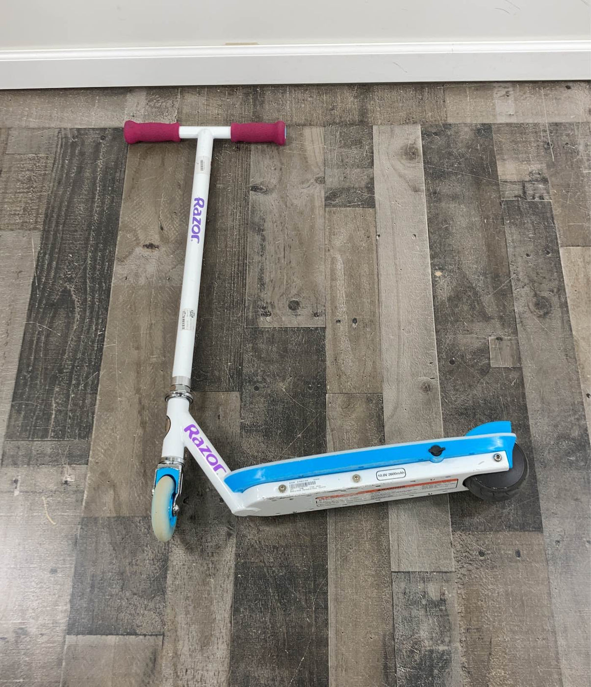 Razor Electric Party Pop Scooter — GoodBuy Gear