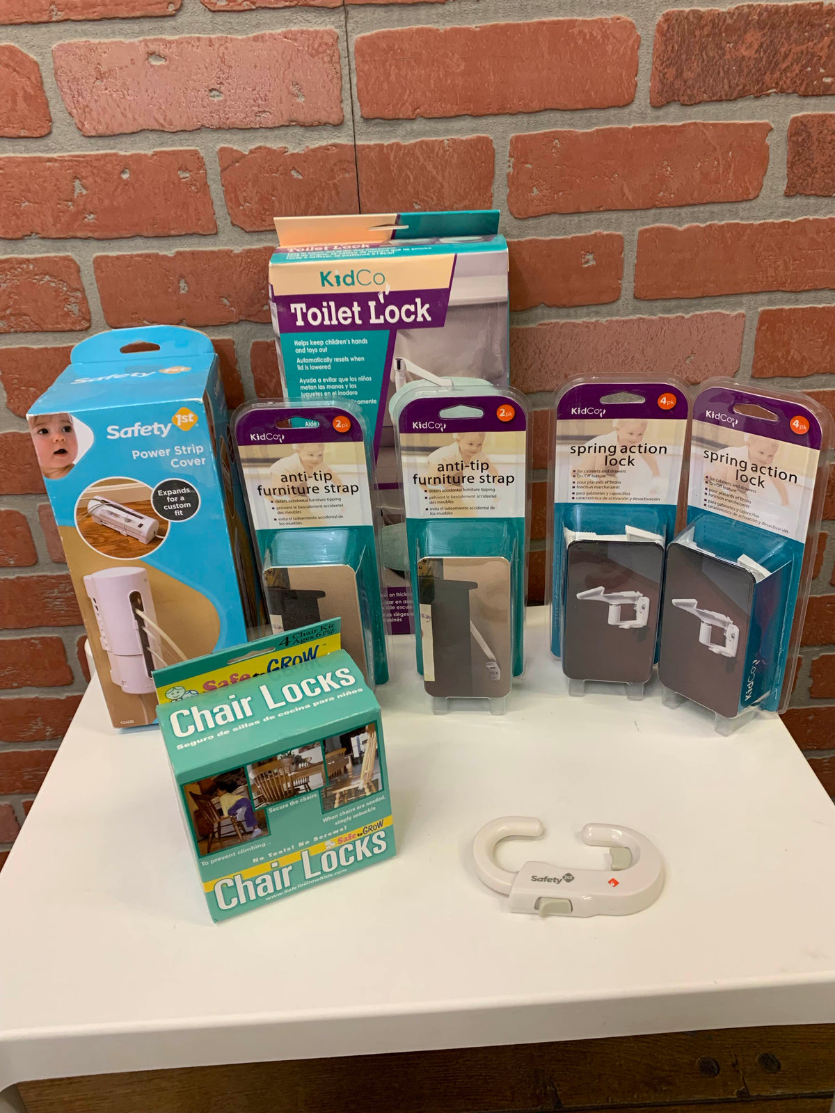 BUNDLE Baby Proofing Items — GoodBuy Gear