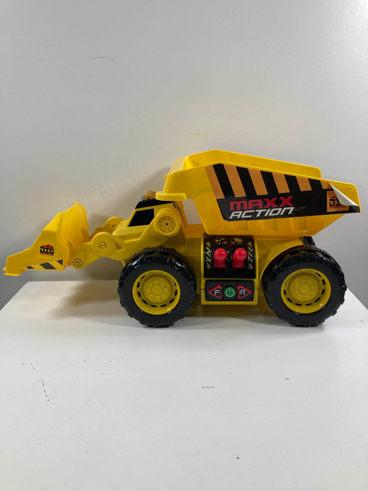 Maxx Action 2-N-1 Dig Rig Dump Truck — GoodBuy Gear