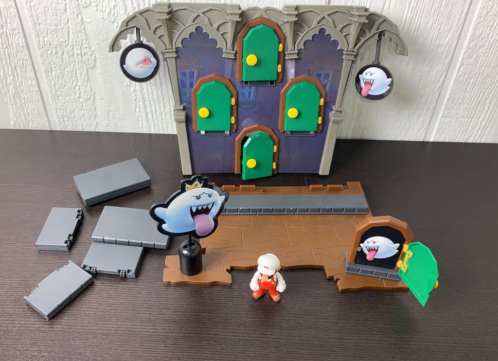 Nintendo Deluxe Boo Mansion Playset