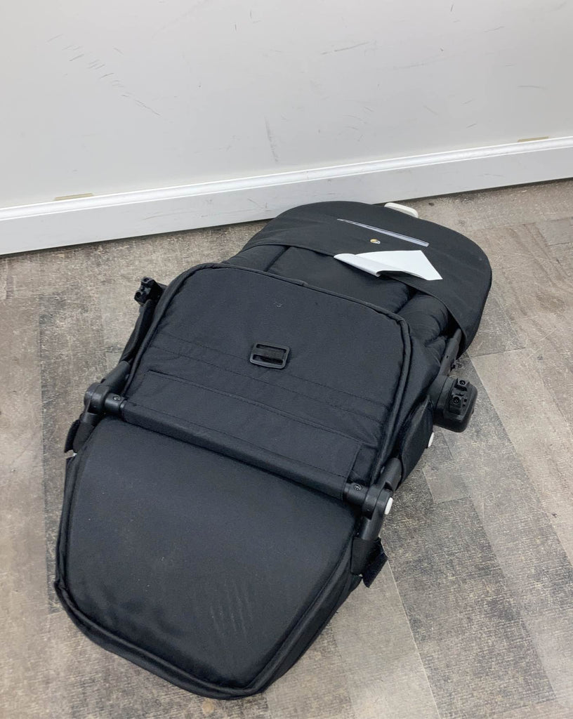 Mockingbird 2nd Seat Kit, 2021, Silver with Penny Leather