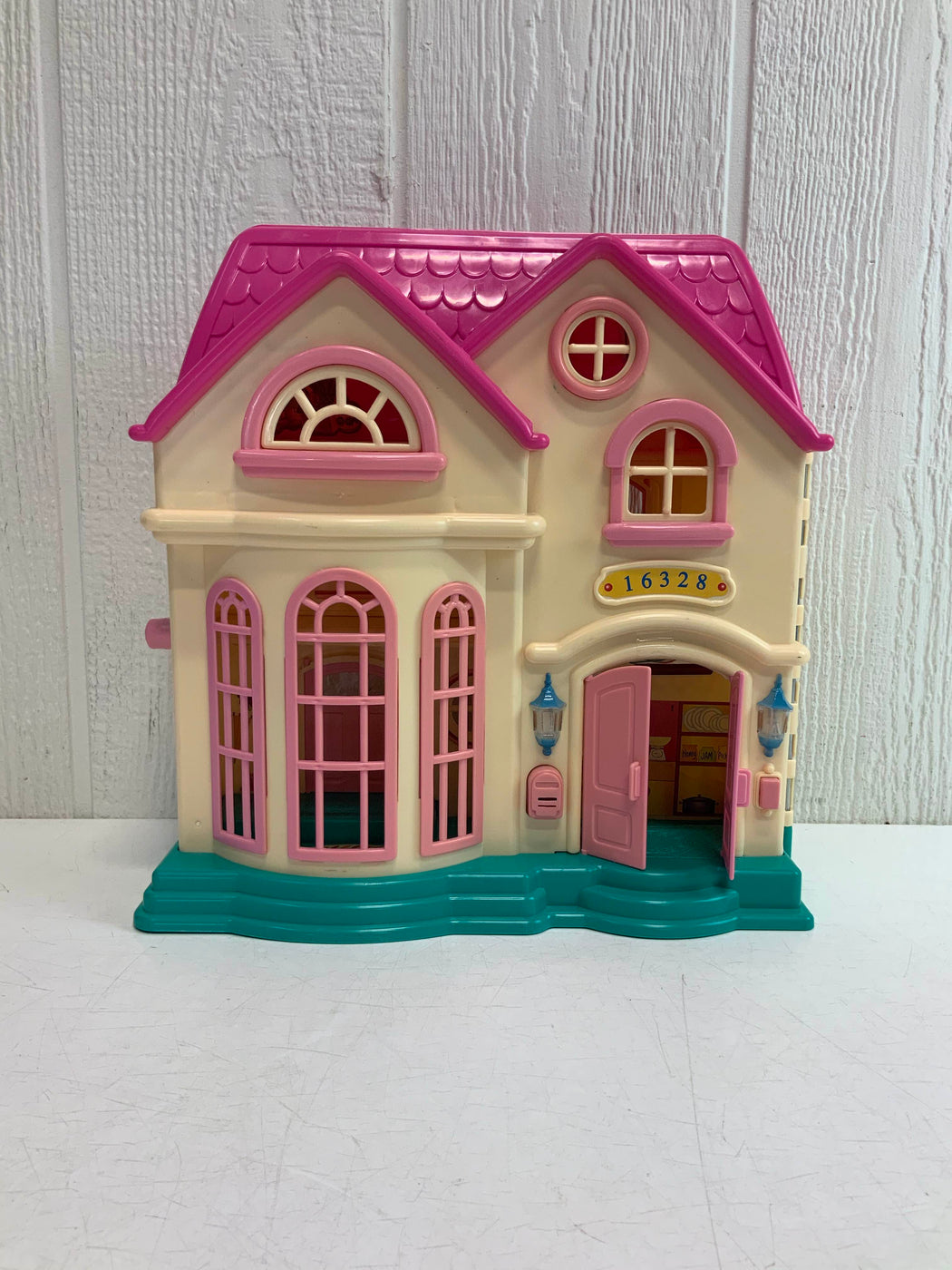 Velocity Toys My Sweet Happy Family Dollhouse Playset — GoodBuy Gear