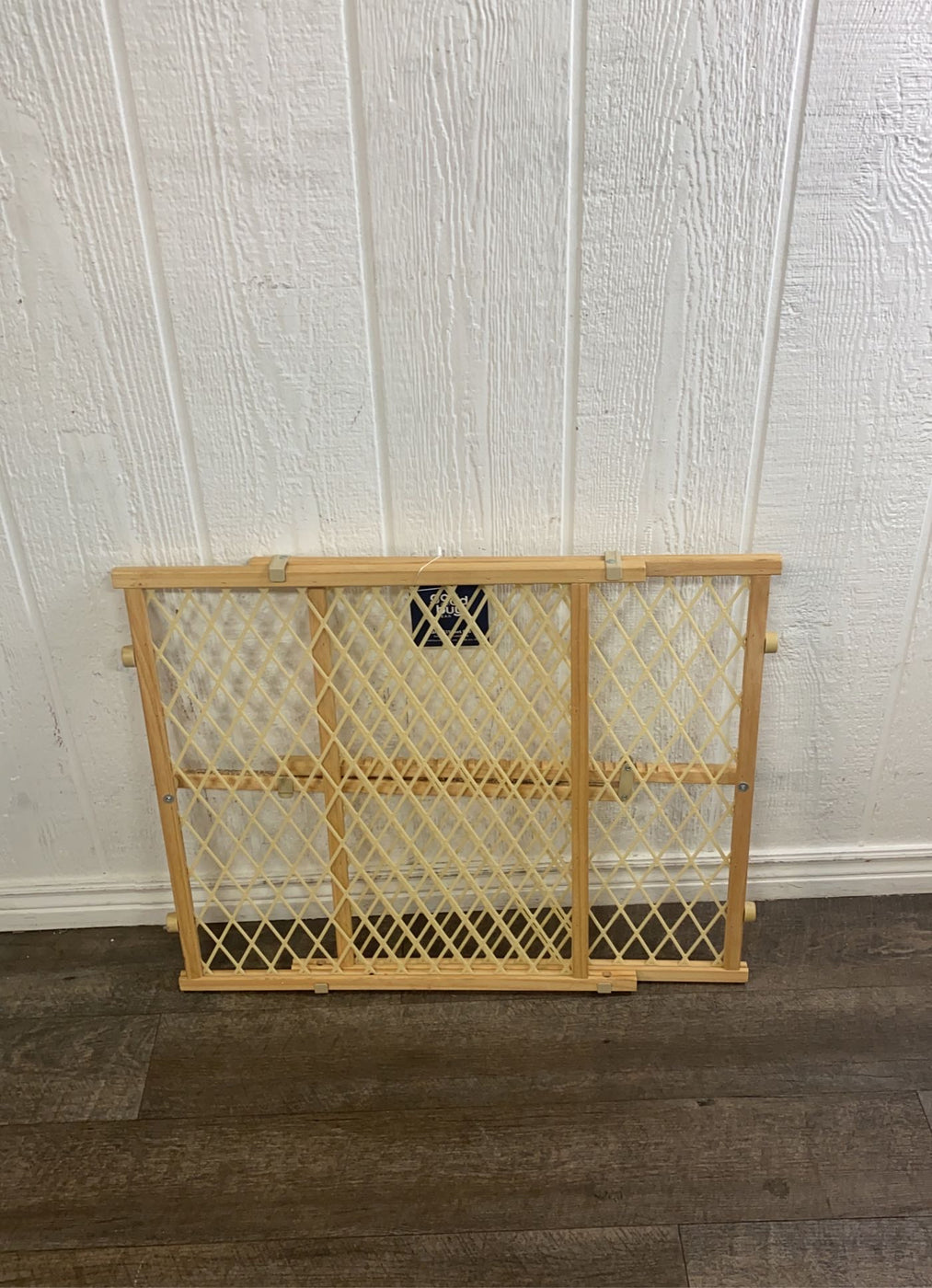 Evenflo Position & Lock Adjustable Wood Baby Gate, Natural Wood ...