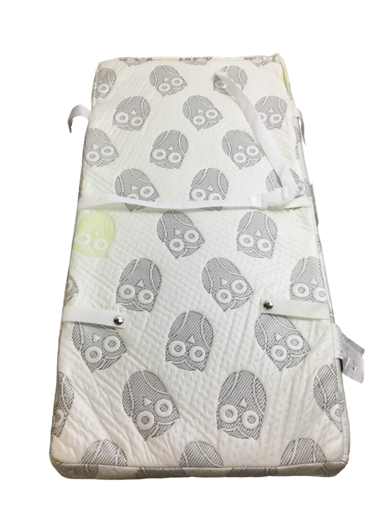 Colgate 3-Sided Owlet Cloth Contour Changing Pad