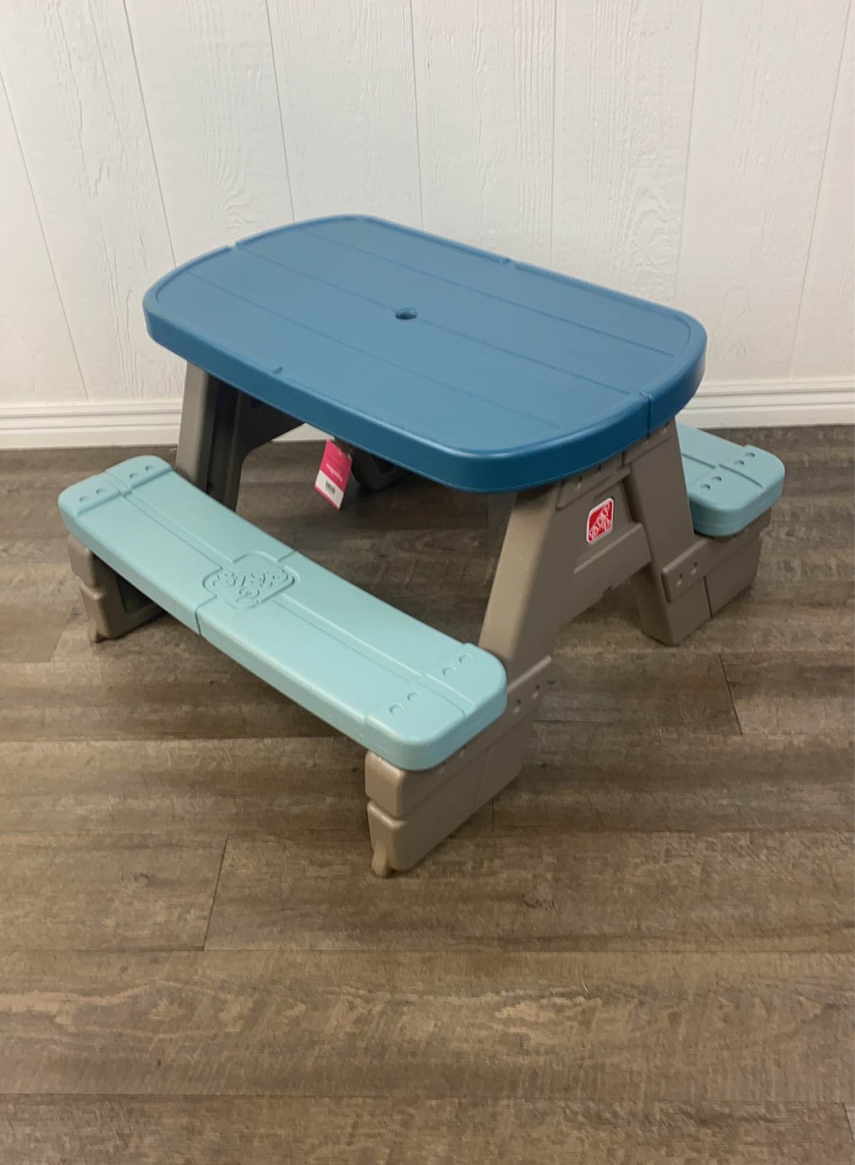 Step2 Sit and Snack Picnic Table — GoodBuy Gear