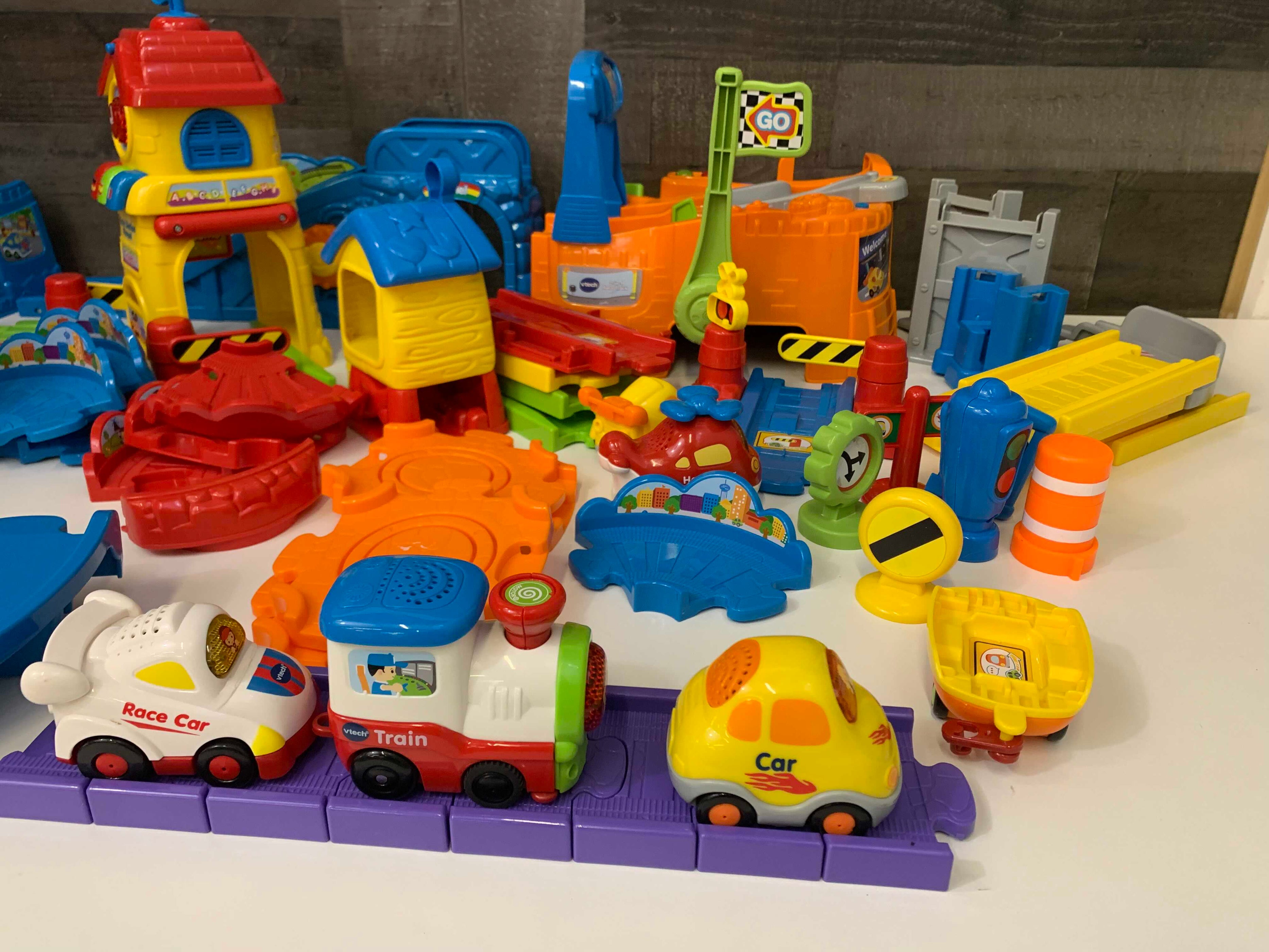 VTech Go! Go! Smart Wheels Train Station Play Set — GoodBuy Gear