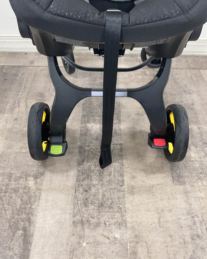 Doona Infant Car Seat & Stroller Combo, 2021, Greyhound