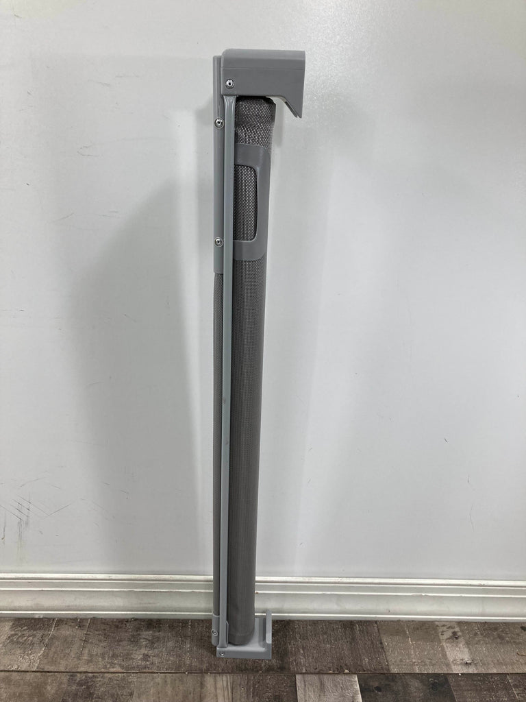 Skip Hop Playview Retractable Mesh Gate