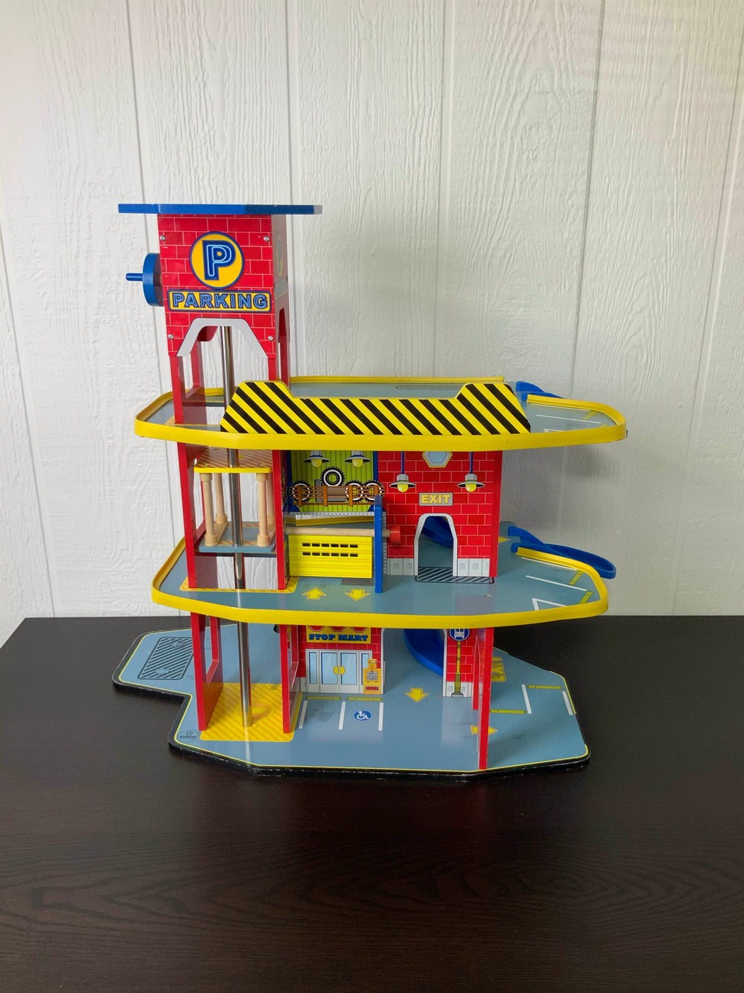 KidKraft Deluxe Garage Set — GoodBuy Gear