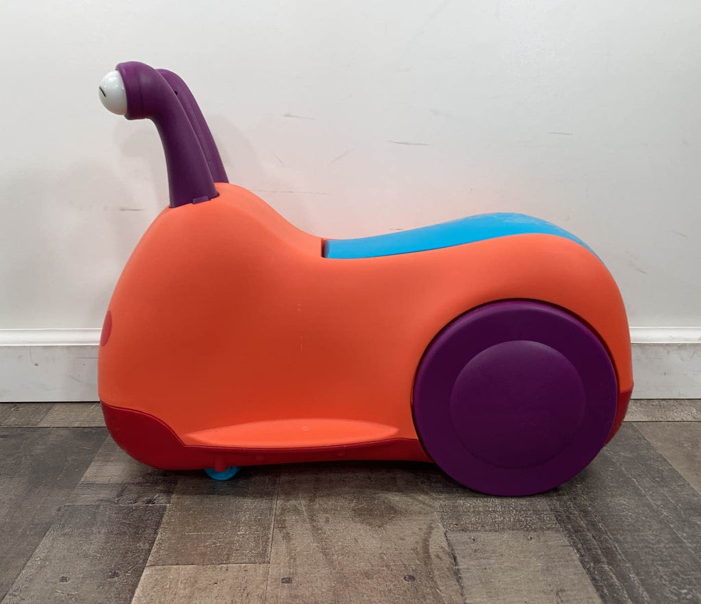 B. toys Buggly Wuggly (Snail Ride On)